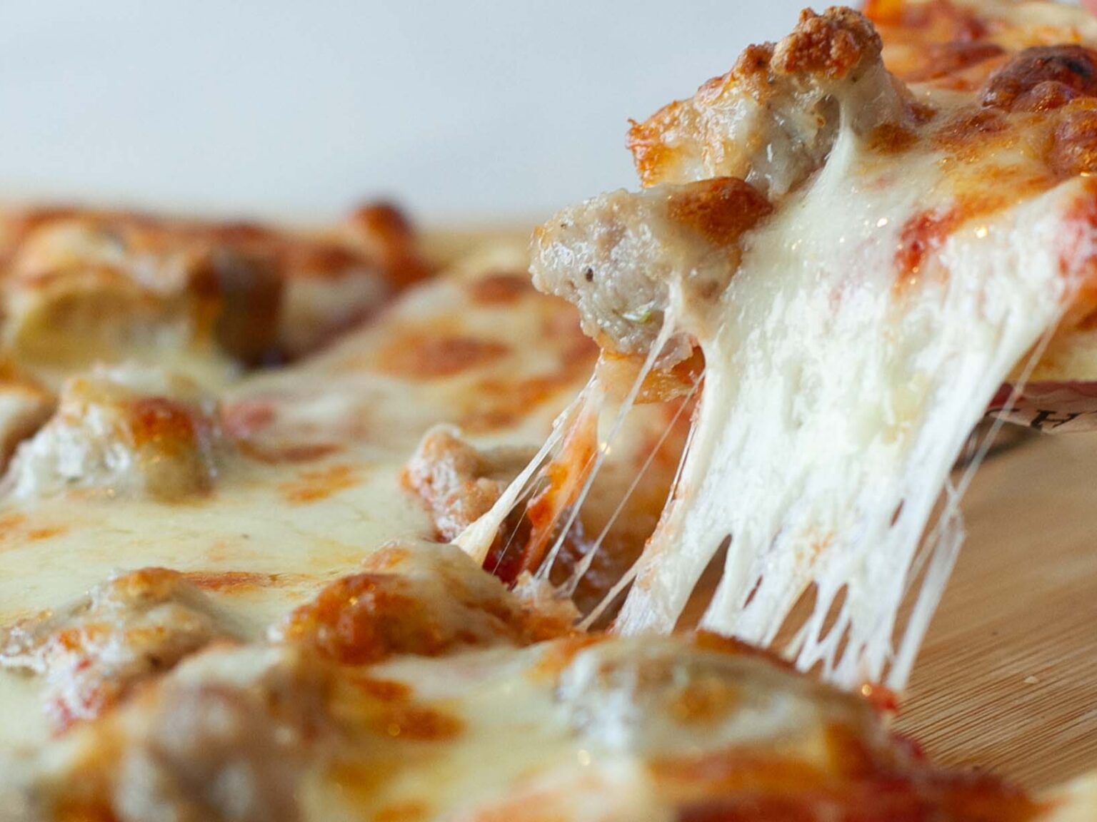 Chicago 31st St. Pizza Restaurant | Home Run Inn